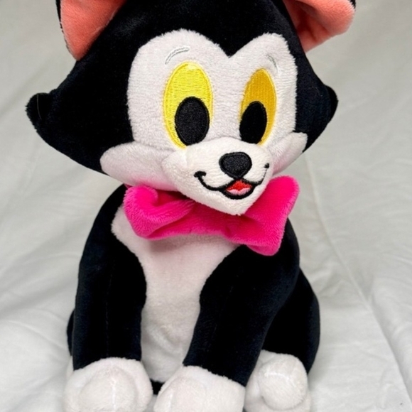 Disney | Toys | Disney Store Japan Figaro Cat Plush 8 Blackwhite Pink ...